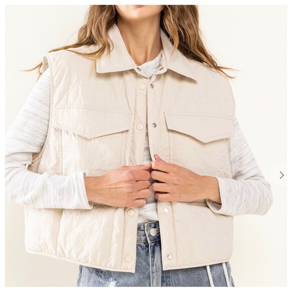 ShopEvelynne | Jackets & Coats | 32 Nylon Flap Pocket Collared Vest ...